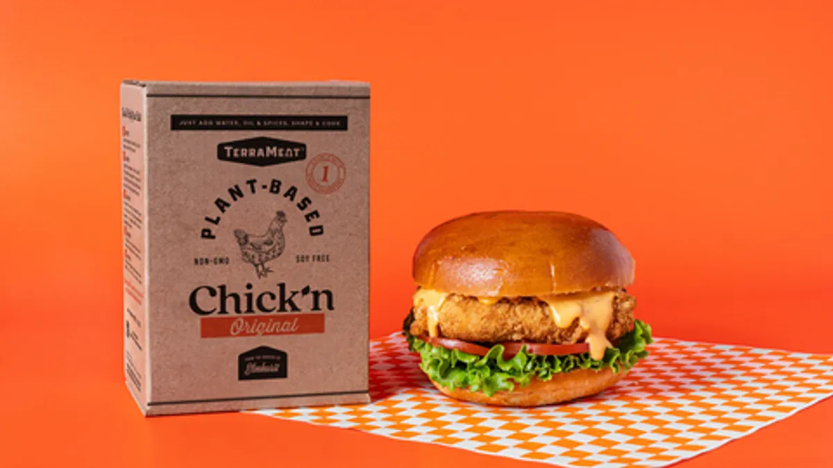 Elmhurst 1925 launches a plant-based chicken powder | Food Dive