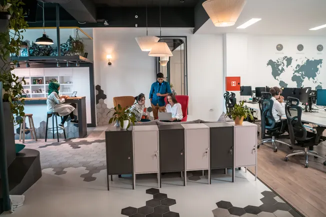 JLL, Microsoft integrate indoor mapping tech to speed workplace ...