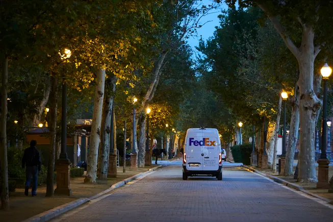 FedEx launches tool for shippers to track emissions | Supply Chain Dive