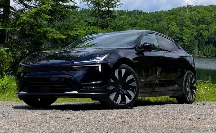 First drive: Polestar 4 EV 2026 presents an unusual appearance - Driving Me