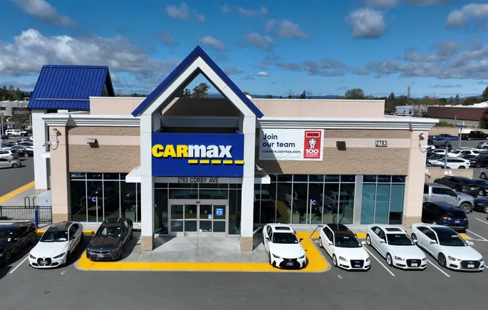 CarMax leans on AI, tech investments to trim $150M in costs | CIO Dive