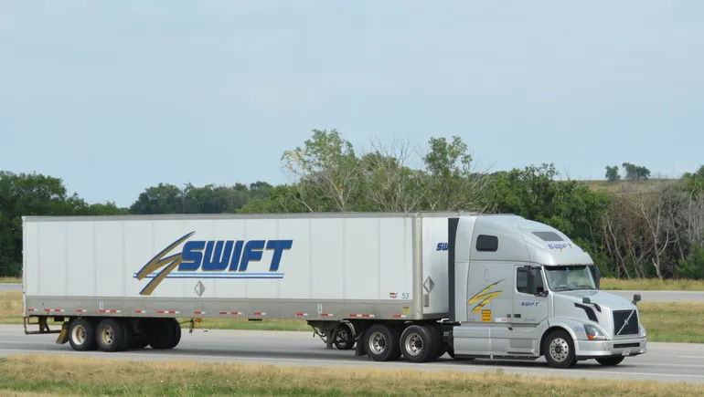 Swift, Knight Transportation merger creates top 5 trucking company ...