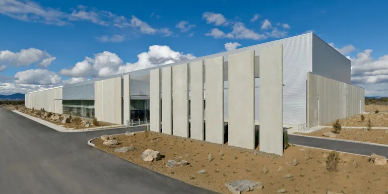 $10B Apple plan part of surge in data center construction ...