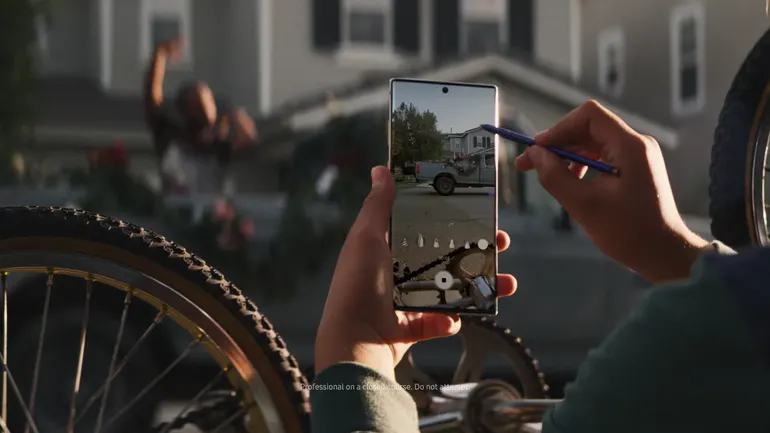 Samsung highlights diversity to celebrate Galaxy's 10th anniversary ...