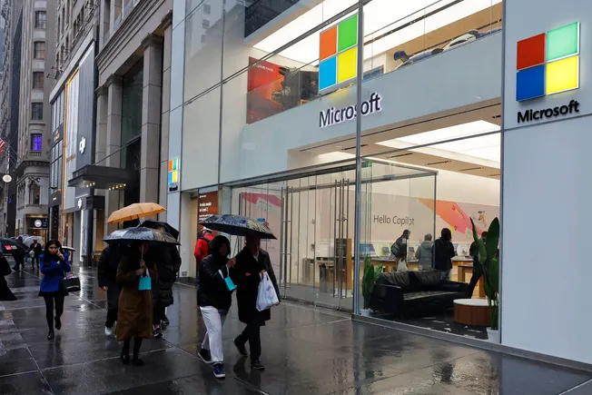 Microsoft confirms Azure, 365 outage linked to DDoS attack ...