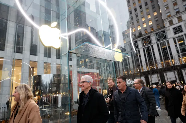 Apple researchers build multimodal LLM as AI strategy takes shape | CIO ...