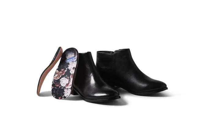 Dr. Scholl's partners with Wiivv on 3D-printed shoe insoles | Marketing ...