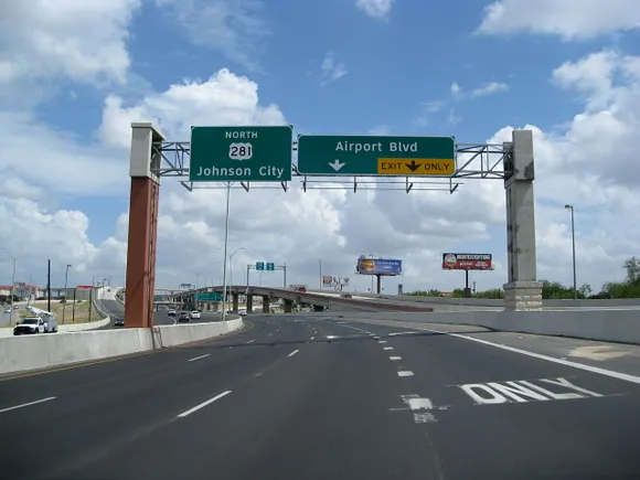 Crews break ground on $500M San Antonio highway expansion ...