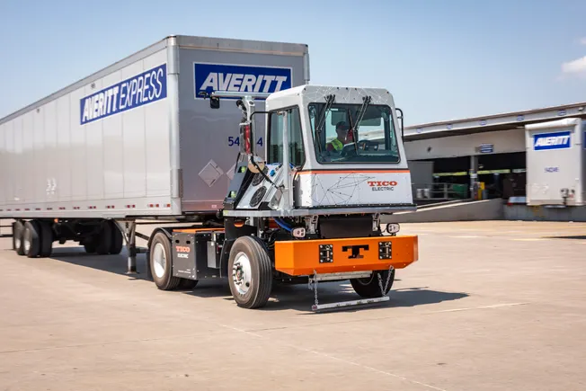 Averitt Express pilots EV yard switcher in Nashville | Trucking Dive