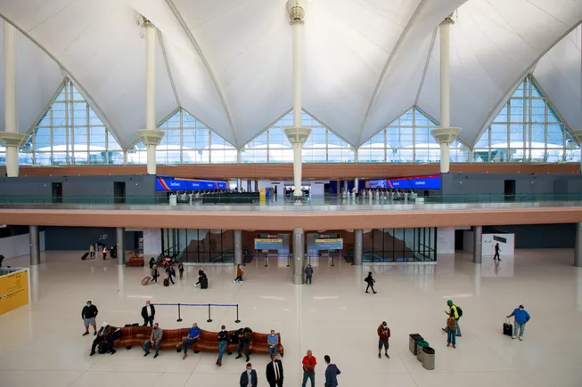 Denver airport gets green light for final phase of Great Hall expansion ...