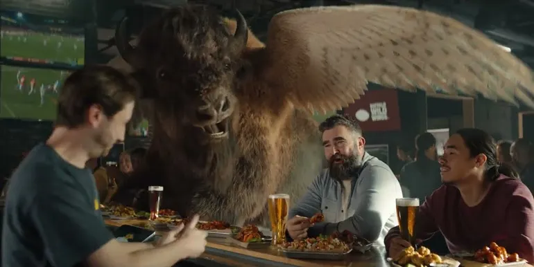 Buffalo Wild Wings brings Jason Kelce back to football in new ads ...