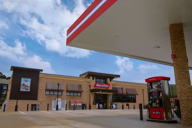 RaceTrac joins wave of loyalty updates | C-Store Dive