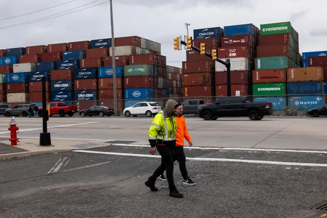 ILA port strike ends through tentative deal | Supply Chain Dive
