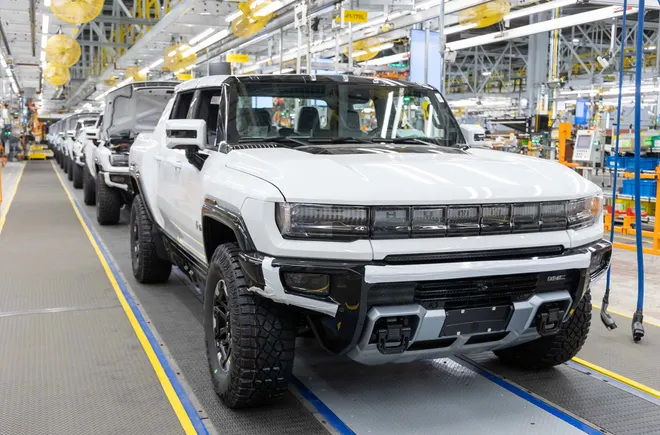 General Motors cutting thousands of jobs at its EV, battery plants ...