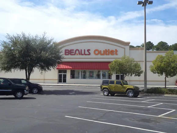 Another 'Bealls' buys Stage Stores IP and other assets for $7M | Retail ...