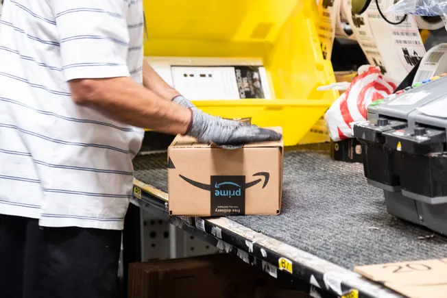 Report: Amazon's new packing robots to replace workers | Supply Chain Dive
