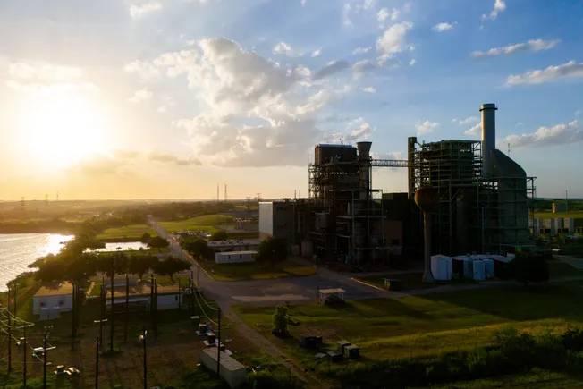 Texas PUC executes $216M loan for NRG 456-MW gas plant | Utility Dive