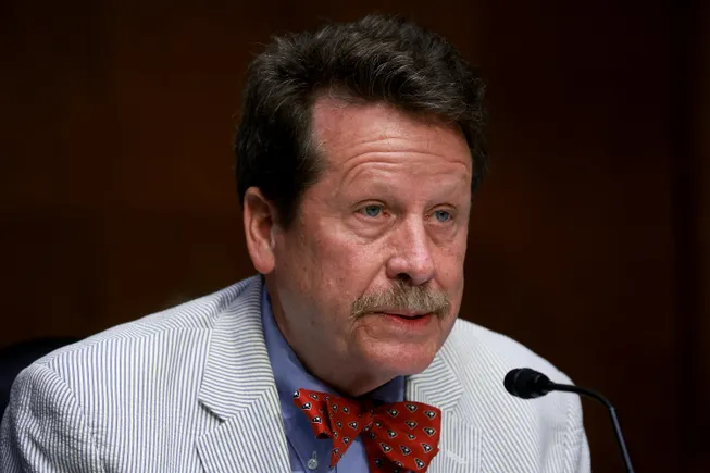 Califf backs increased LDT oversight despite industry opposition ...