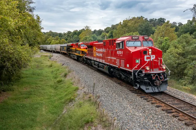 Shippers, industry groups urge resolution ahead of Canada rail strike ...