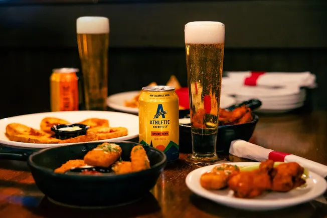 TGI Fridays extends menu shakeup with new appetizers, salads ...