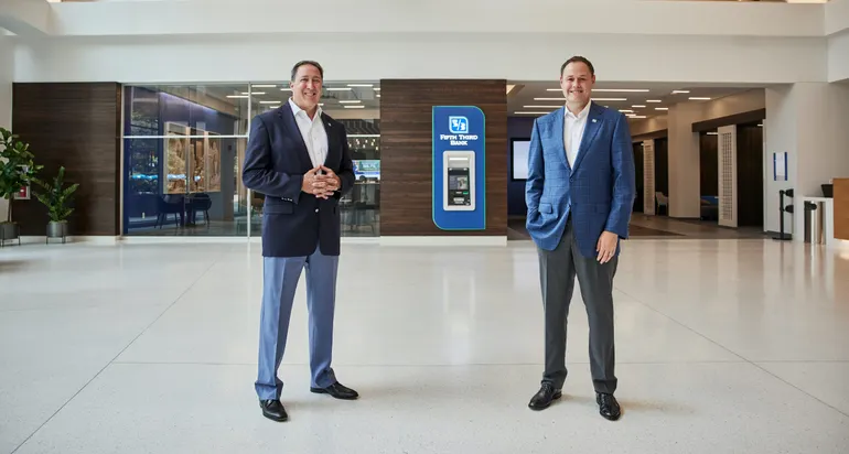 Fifth Third CEO Greg Carmichael to step down in July | Banking Dive