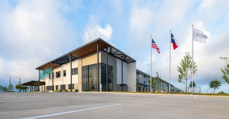 Balcones Recycling opens new $68M MRF in San Antonio | Waste Dive
