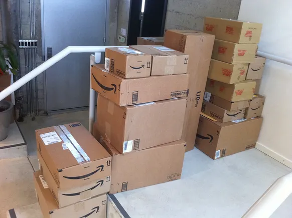 Amazon launches in-store pickup, local delivery option for businesses ...