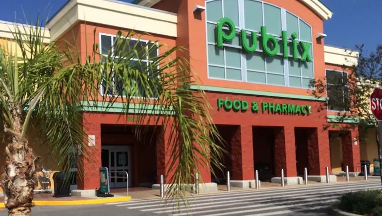 Publix changes course with new loyalty program | Grocery Dive