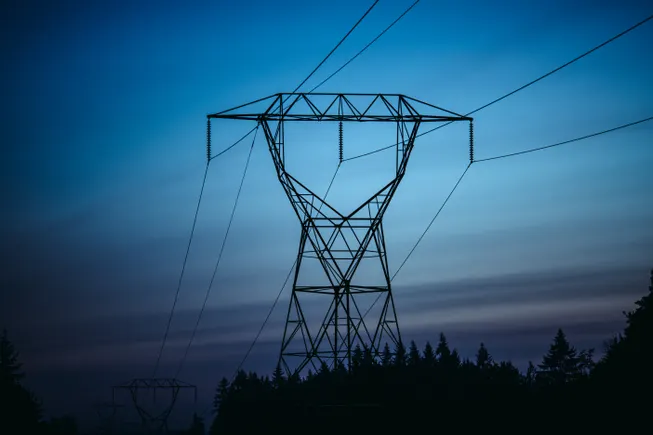 State bills spur debate over who should build transmission: incumbent ...