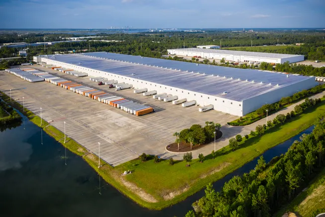 FLOW aids GE Appliances’ fast-growing logistics network | Supply Chain Dive