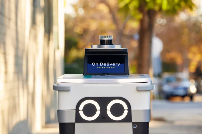 Shake Shack will use robots to deliver orders in Los Angeles ...