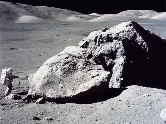 Public, private teams gear up for lunar construction | Construction Dive