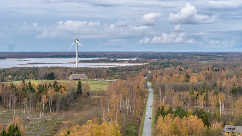 NYPA adopts 5.5-GW renewables plan amid concerns over affordability ...