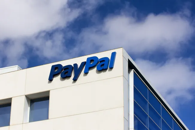 PayPal redesigns app with personalized features, simpler home screen ...