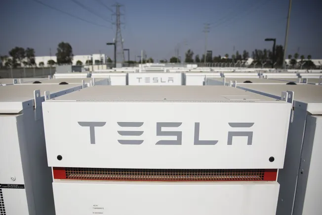 Tesla woos high school students with promises of training, college ...