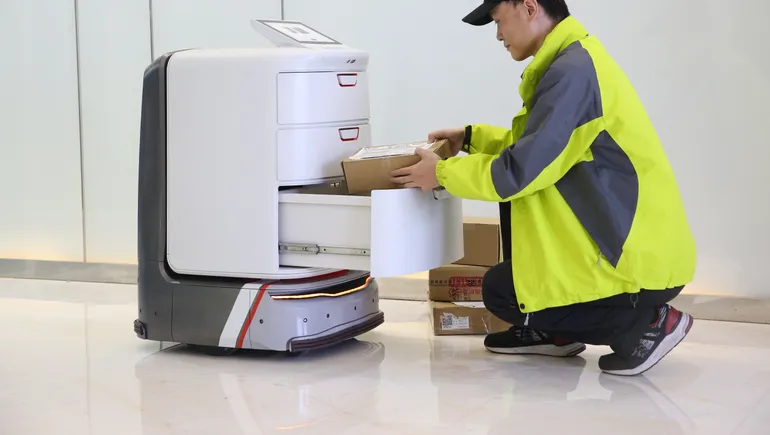 New Segway robot joins autonomous delivery race | Supply Chain Dive
