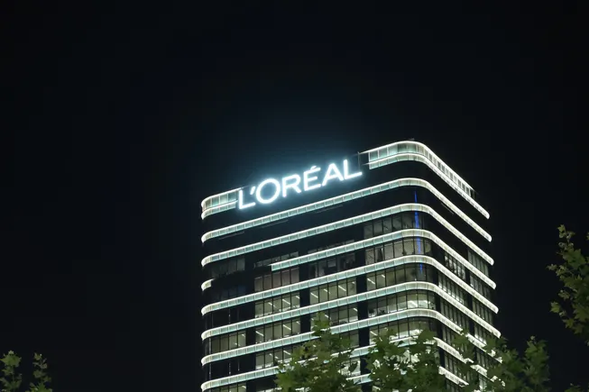 L’Oréal, IBM collab on AI model development | CIO Dive