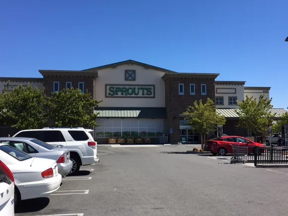 Sprouts sharpens its pitch to high-value shoppers | Grocery Dive