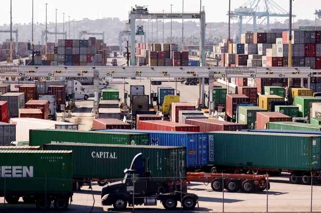 Port of Los Angeles, Long Beach to end terminal dwell fee | Supply ...