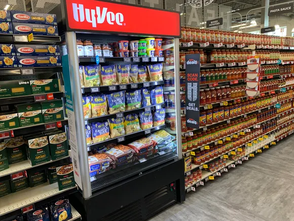 Hy-Vee improves visibility, delivery performance | Supply Chain Dive