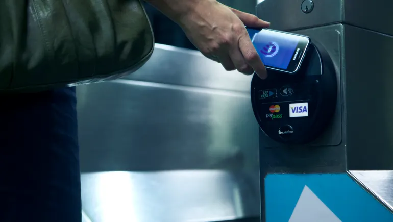 Touchless transit payments increased 187% since April: Visa | Smart ...