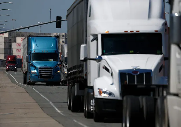 Truckload rates ‘stuck’ as tariffs, economy cloud the industry, DAT ...