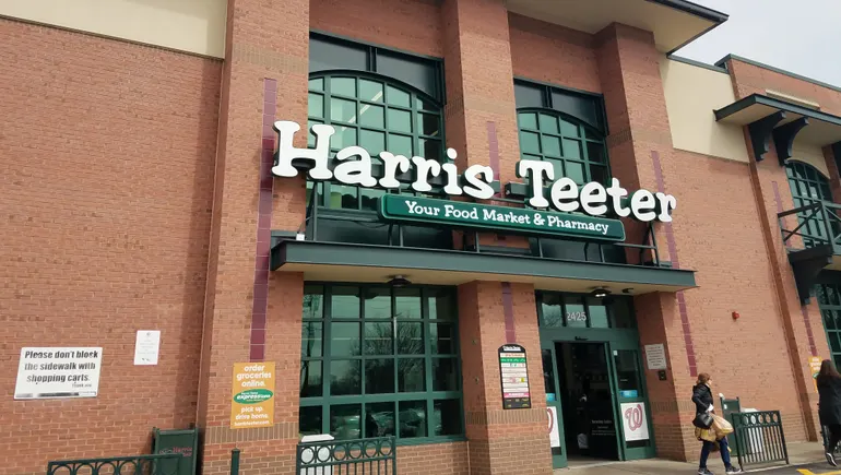 Harris Teeter announces upcoming retirement of its president | Grocery Dive