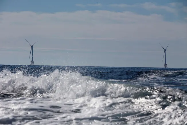 Trump sets stage for more tariffs with wind turbine probe | Utility Dive