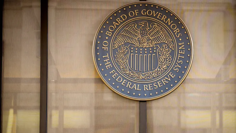 Trump order seeks to open Fed rails | Payments Dive