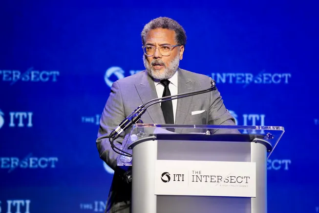 White House launches cybersecurity hiring sprint to help fill 500,000 ...