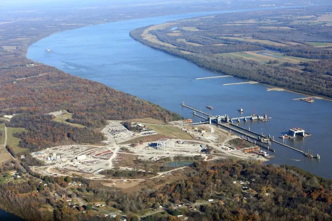30-year construction of $3B Ohio River dam wraps up | Construction Dive