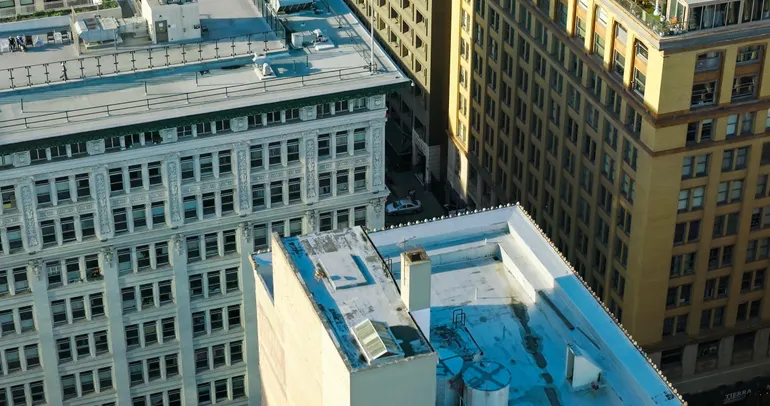 Vacant office space is costing US cities billions in annual rental ...