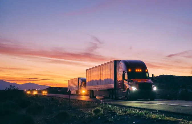 Private fleets hire drivers amid changing market | Trucking Dive