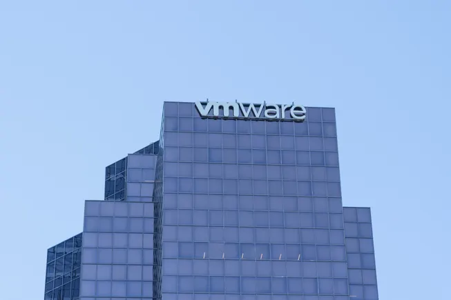 Broadcom fires back at AT&T in legal battle over VMware support | CIO Dive